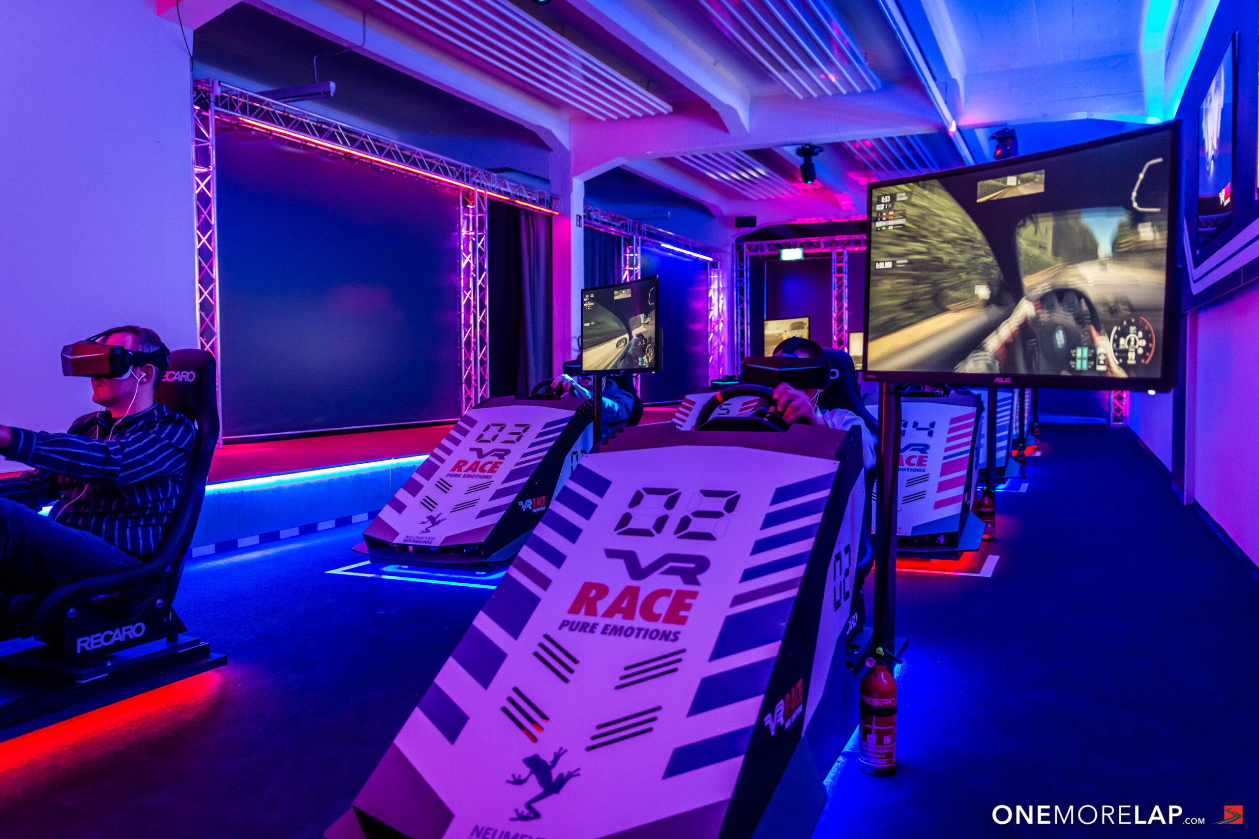 VR-Race – Die Simracing-Experience in Schaffhausen ausprobiert ...